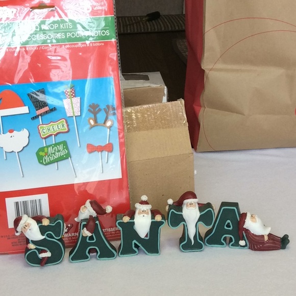 Henton/Christmas House | Holiday | Final Sale Price Holiday 8 Pc Photo ...